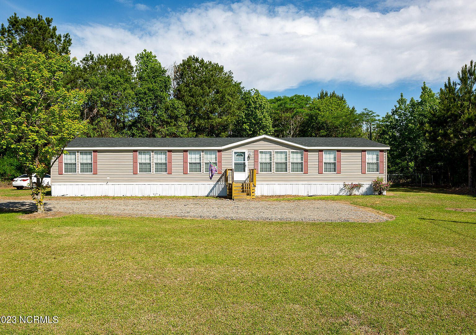 1304 W Main Street, Clinton, NC 28328 | MLS #100382598 | Zillow