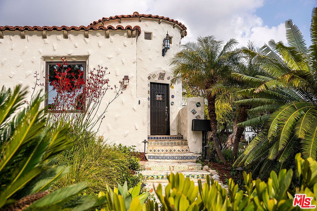 1600 Ridgeway Dr, Glendale, CA 91202 | Zillow