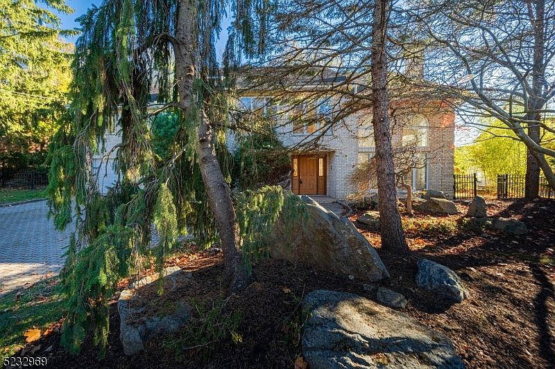 109 Alpine Dr, Closter, NJ 07624 | Zillow