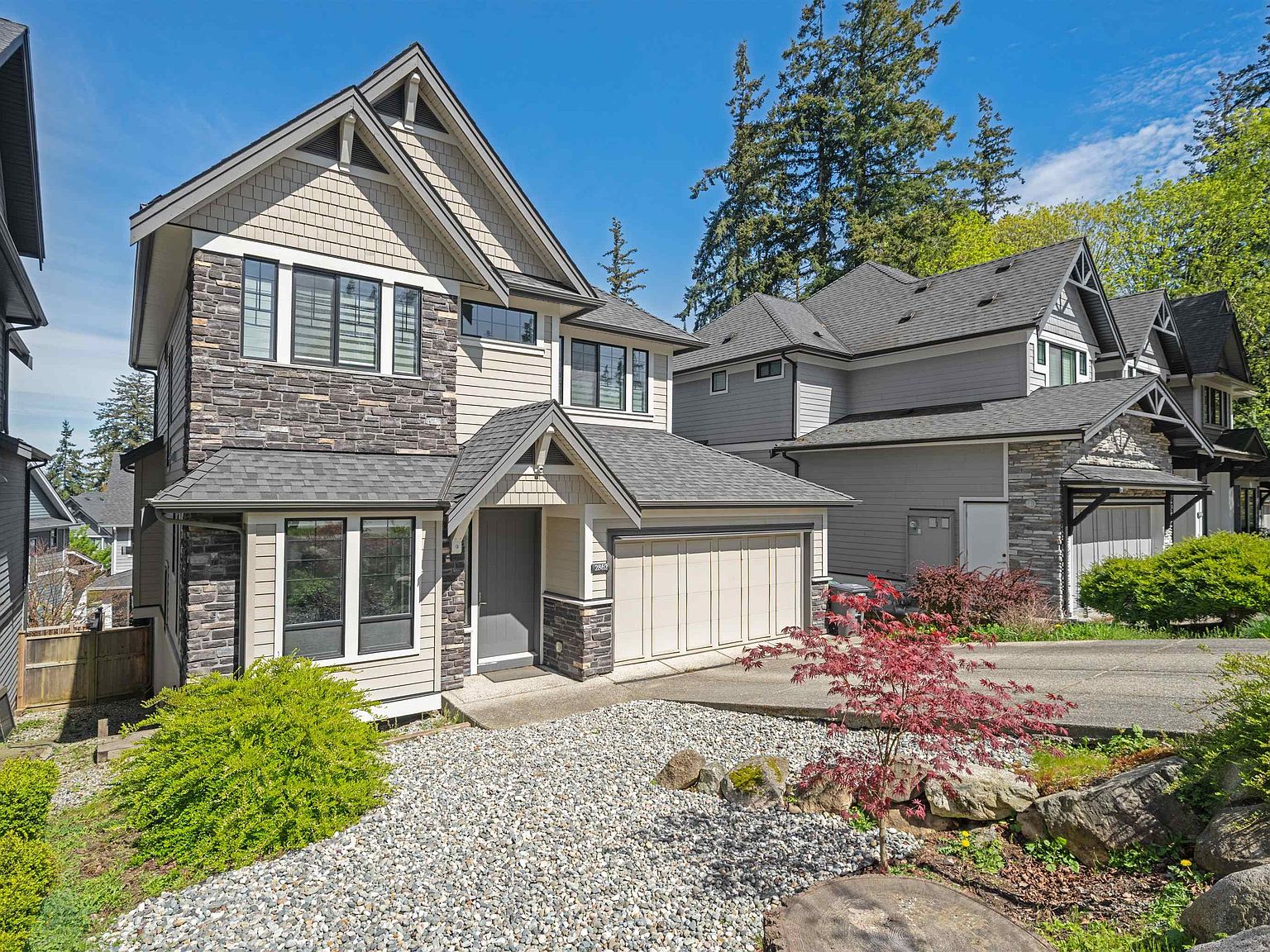 2862 Helc Pl, Surrey, BC V3Z 0C6 | MLS #R3114616 | Zillow