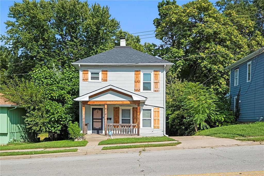 613 N Spring St, Independence, MO 64050 | Zillow
