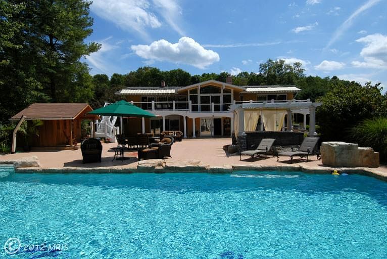 26857 Gum Spring Rd, Chantilly, VA 20152 | Zillow