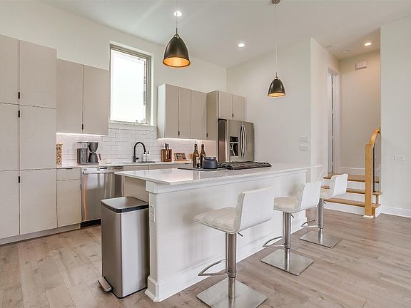 3231 Elihu St #101, Dallas, TX 75210 | MLS #20442377 | Zillow