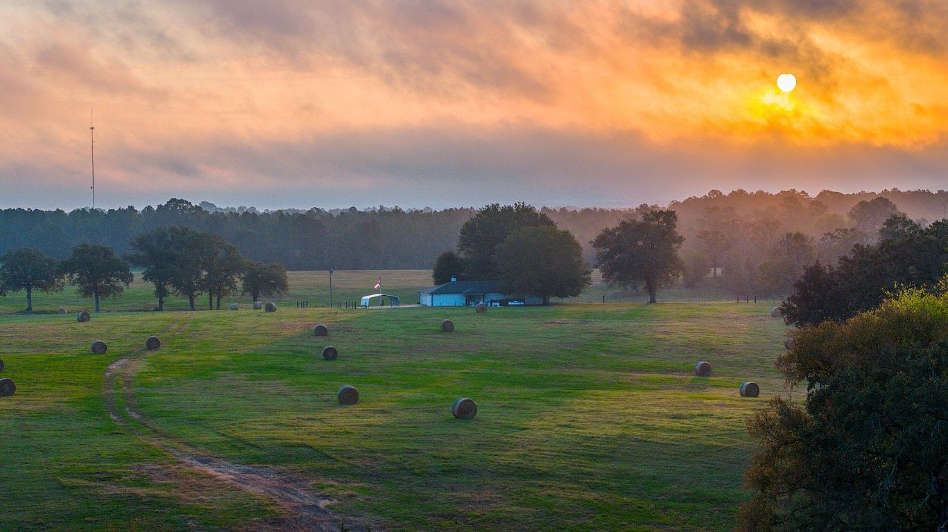 599 Anderson County Rd #387, Palestine, TX 75801 | MLS #20495051 | Zillow