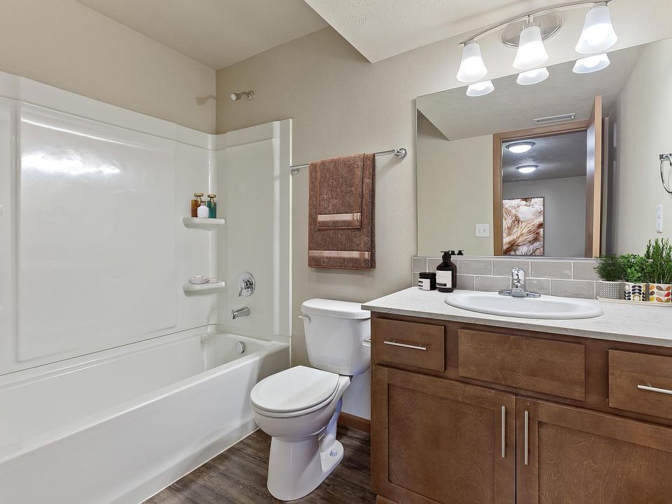 8388 N Farmdale Ct #F, Spokane, WA 99208 | Zillow