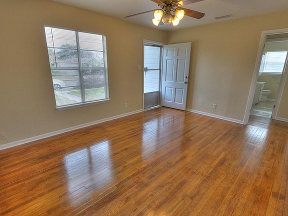2721 Elizabeth, Corpus Christi, TX 78411 | Zillow