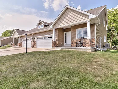 1820 Lake Ridge Ct Mahomet IL | Zillow