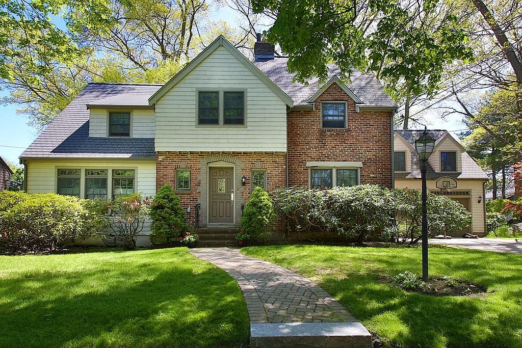 26 Rowena Rd, Newton, MA 02459 | Zillow