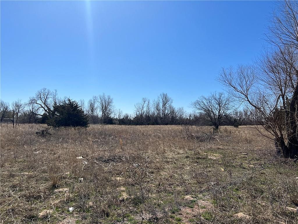 15235 W County Road 71, Crescent, OK 73028 | Zillow