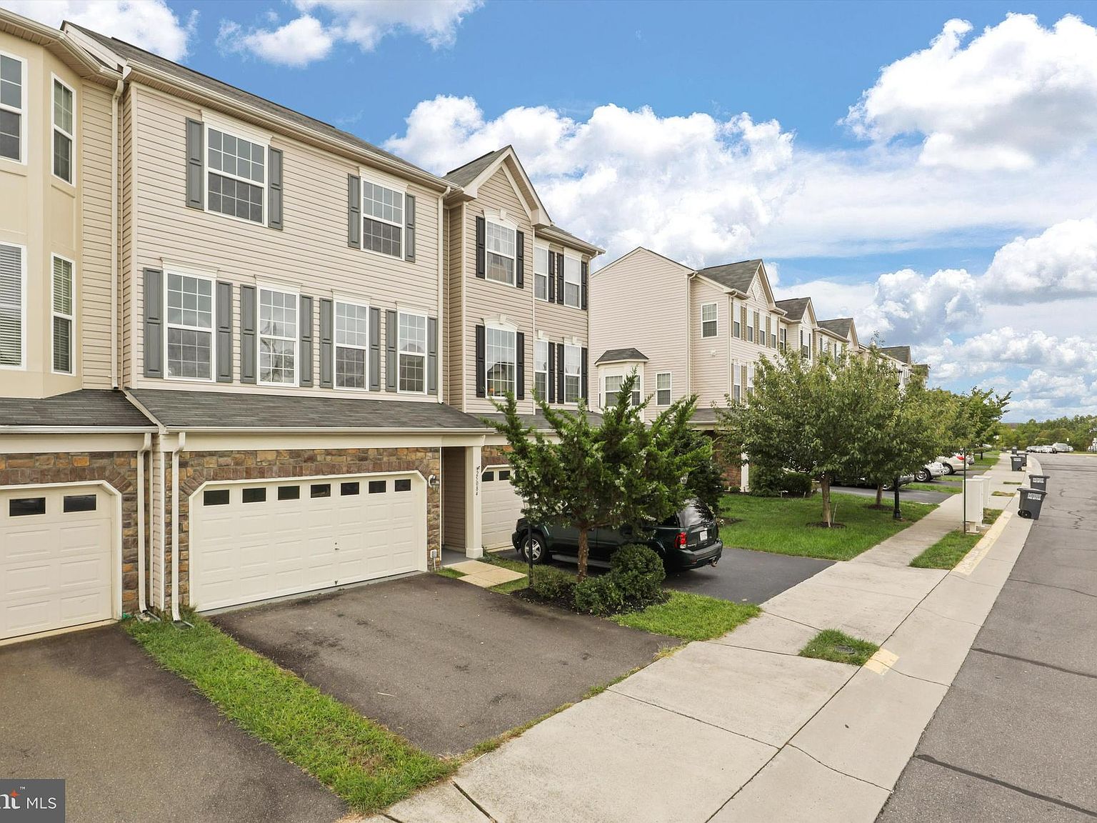 25084 Cypress Mill Ter, Aldie, VA 20105 | MLS #VALO2061496 | Zillow