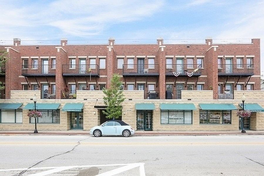 210 N Cass Ave APT 2, Westmont, IL 60559 | Zillow