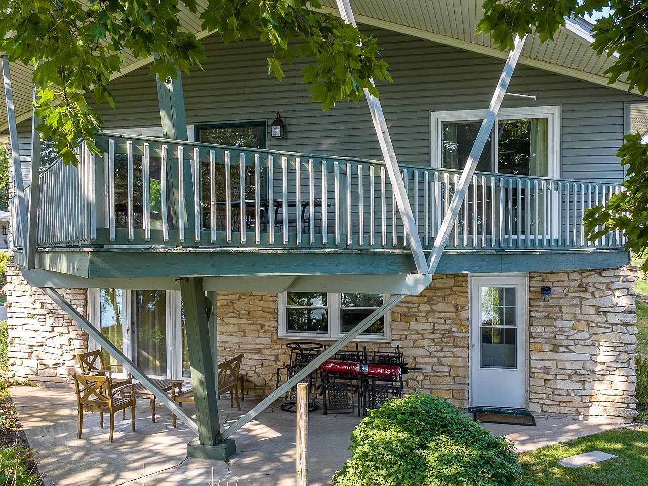 1537 Pier Dr, Davis, IL 61019 | Zillow