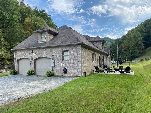 1746 Sunshine Ln, Kimper, KY 41539 | Zillow
