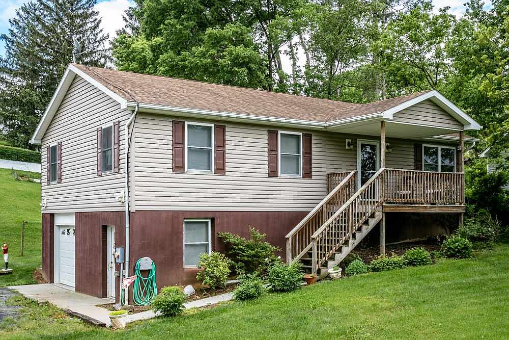 327 Park Ave, Timberville, VA 22853 | Zillow