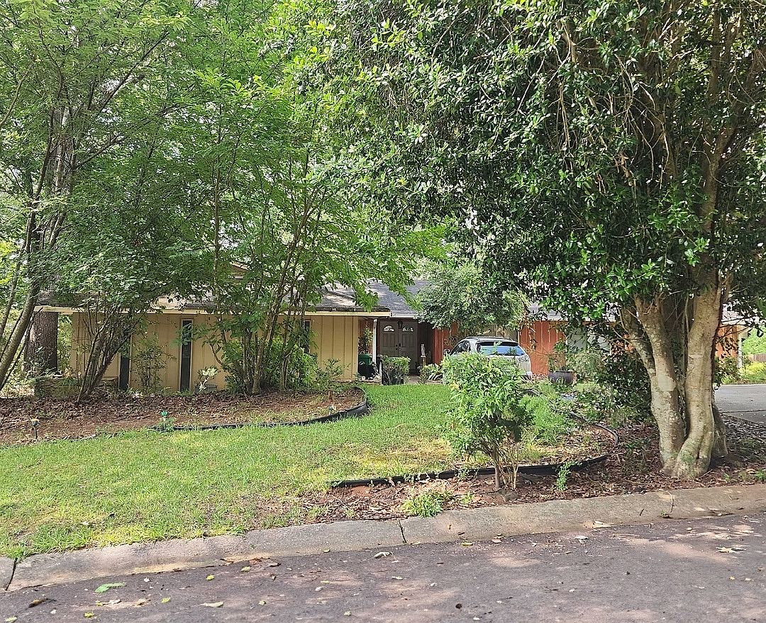 1717 Briarbend Ct, Stone Mountain, GA 30088 | Zillow