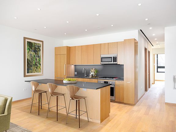 68 Spring St #4, New York, NY 10012 | Zillow