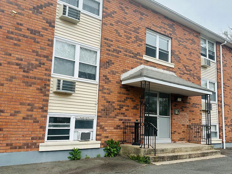 123 Green St #104, New Britain, CT 06051 | Zillow