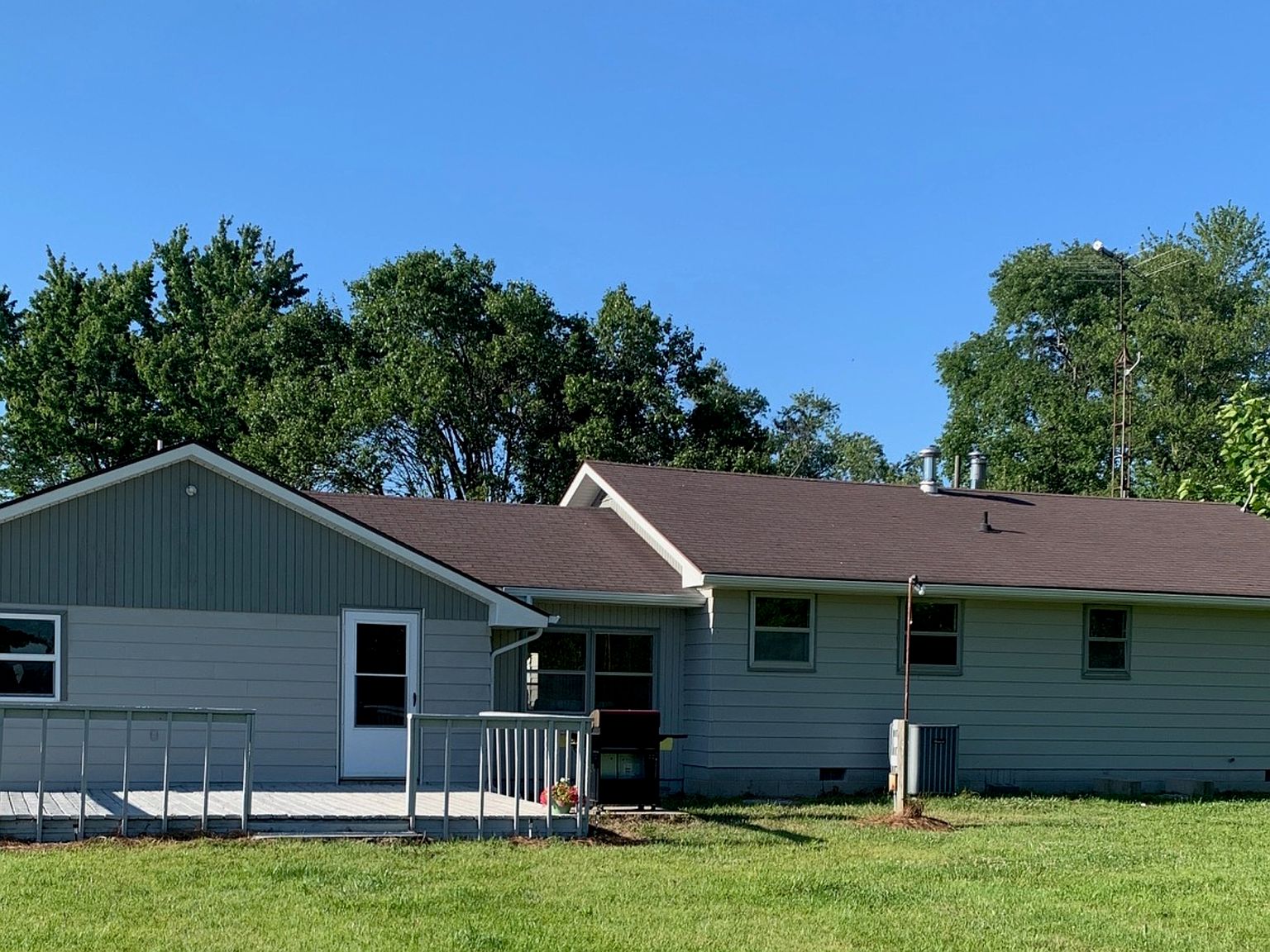 5255 E Gibson St, Butlerville, IN 47223 | Zillow