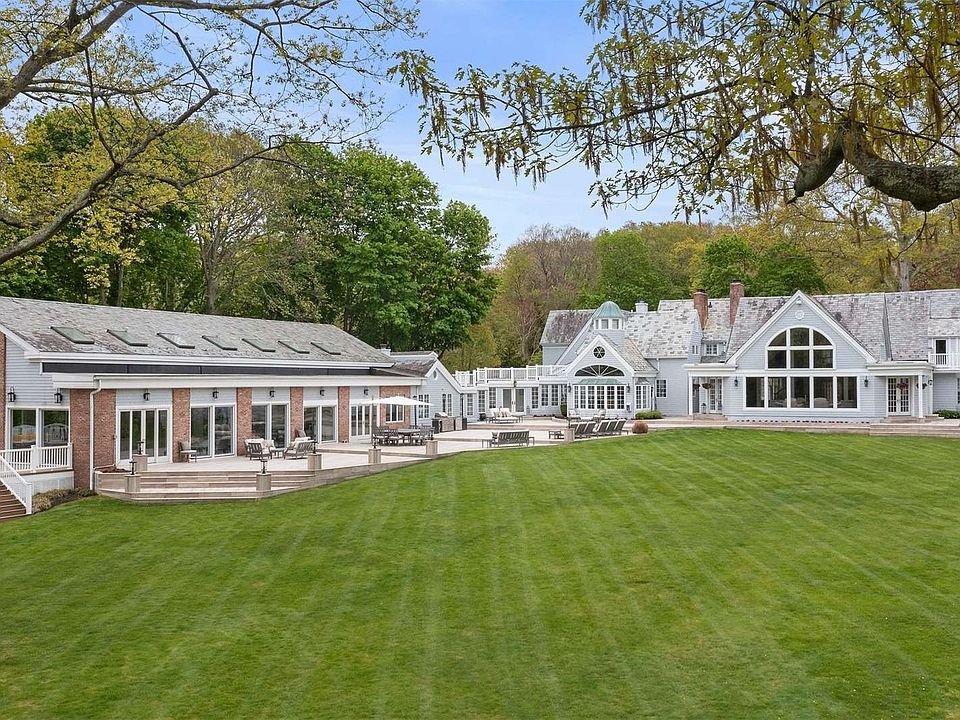 1 Swan Place, Saint James, NY 11780 | MLS #3474405 | Zillow