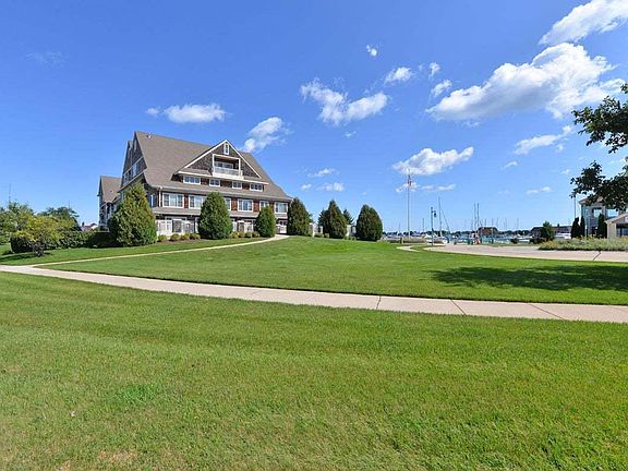 4 Gaslight DRIVE UNIT 307, Racine, WI 53403 | MLS #1834606 | Zillow