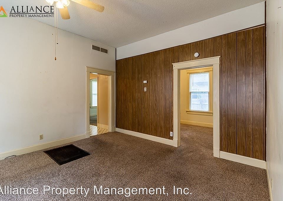 Kearney St. 621 - 621 Kearney St Manhattan KS | Zillow