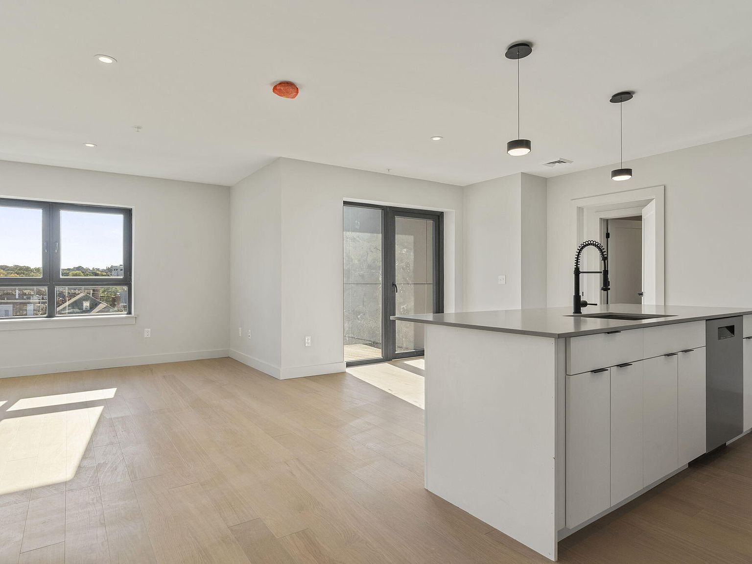 75 Chestnut Street UNIT 605, Portland, ME 04101 | MLS #1572252 | Zillow