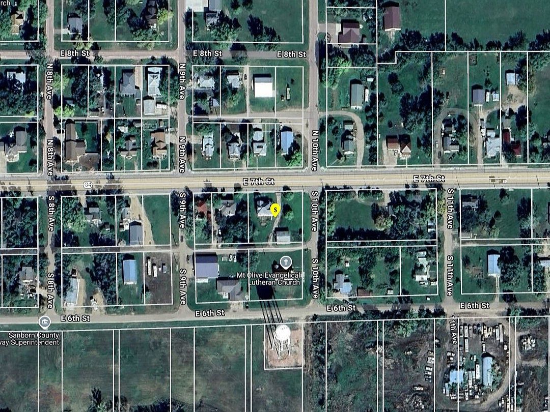 305 E 7th St, Woonsocket, SD 57385 | Zillow