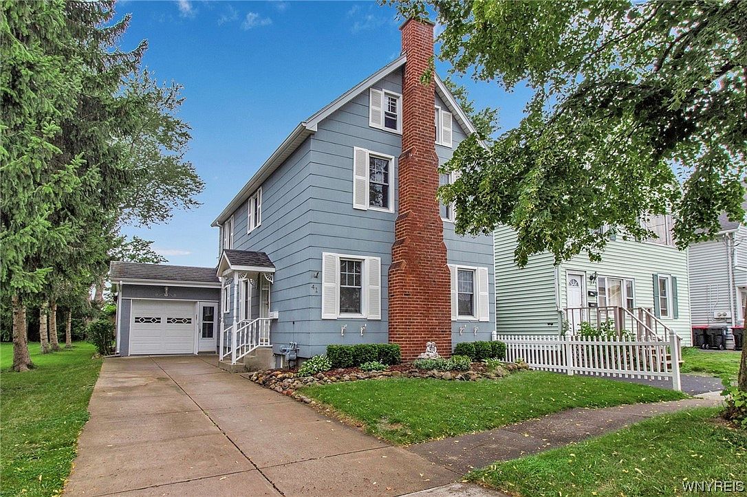 41 Wayne St, Depew, NY 14043 | Zillow