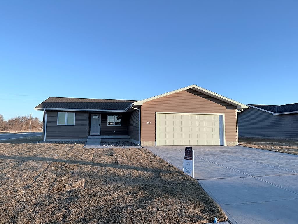 602 7th St, Phillips, NE 68865 | Zillow