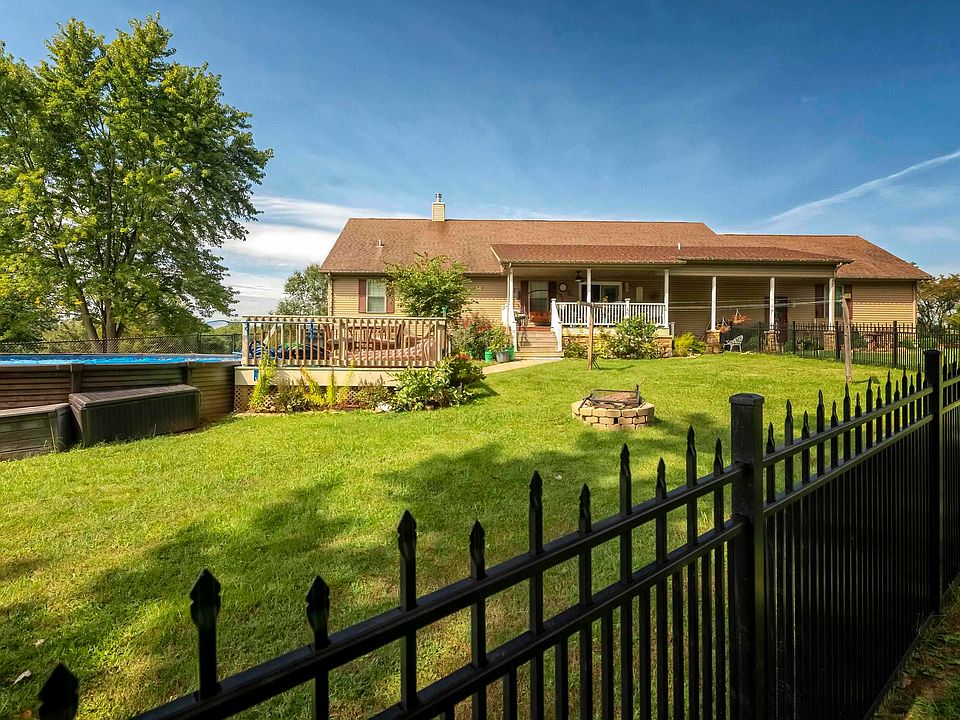 209 Vine St, New Burnside, IL 62967 | Zillow