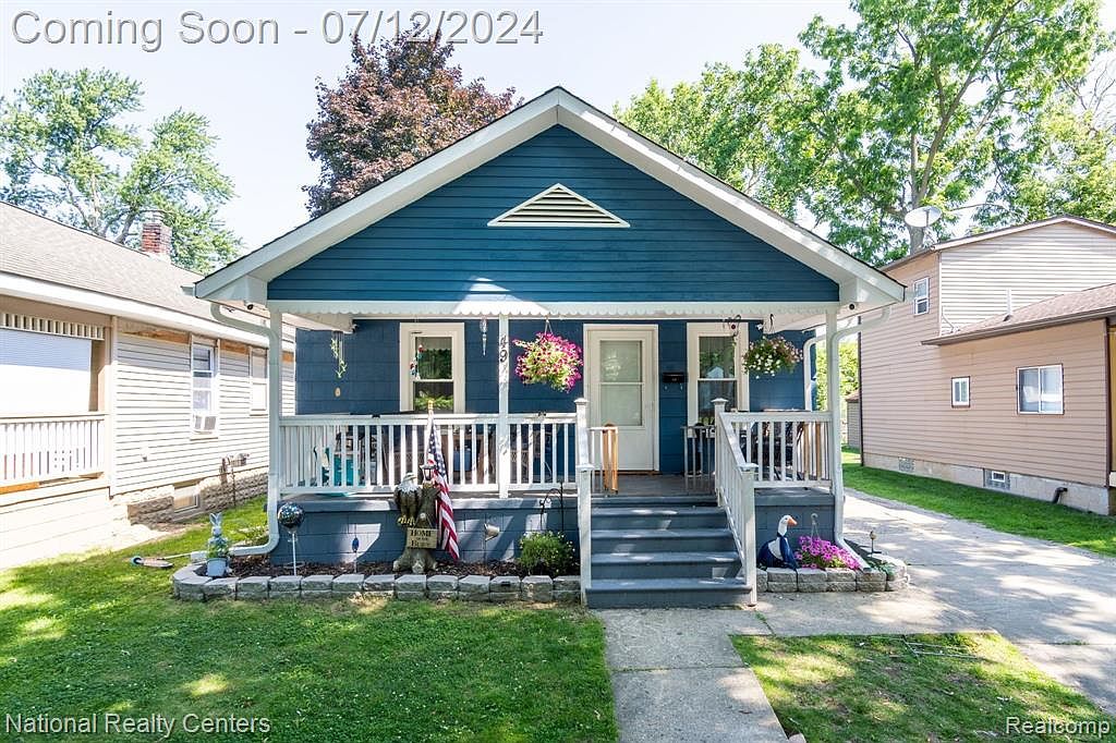 49 E Princeton Ave, Pontiac, MI 48340 | Zillow