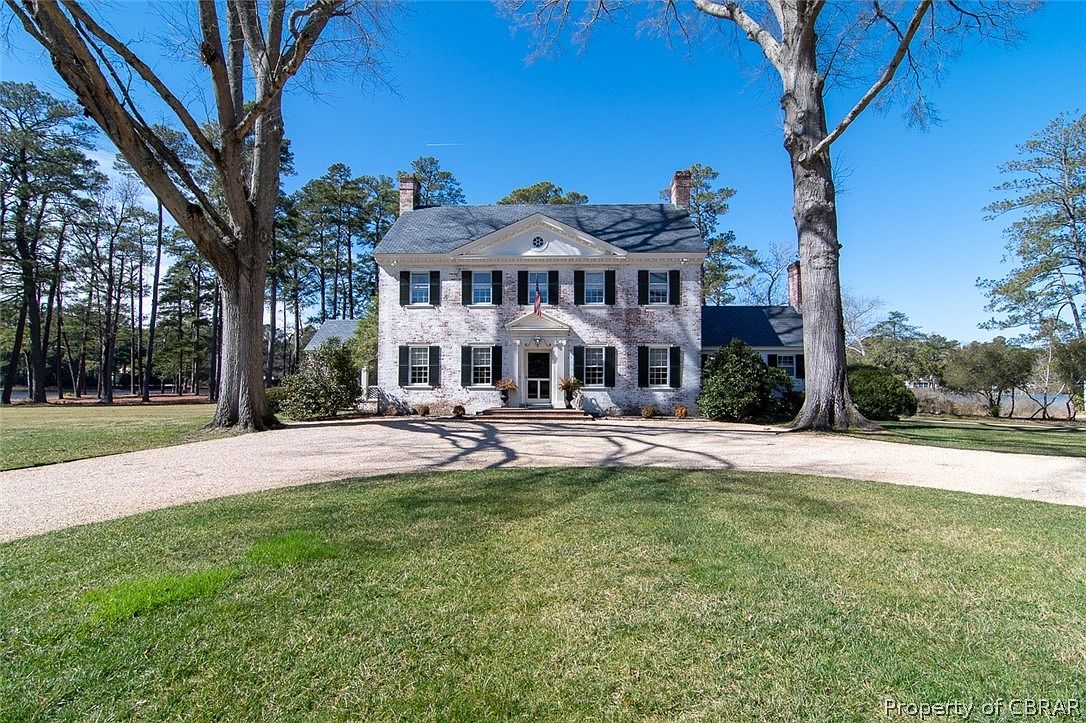 1016 New Point Comfort Hwy, Mathews, VA 23109 | Zillow