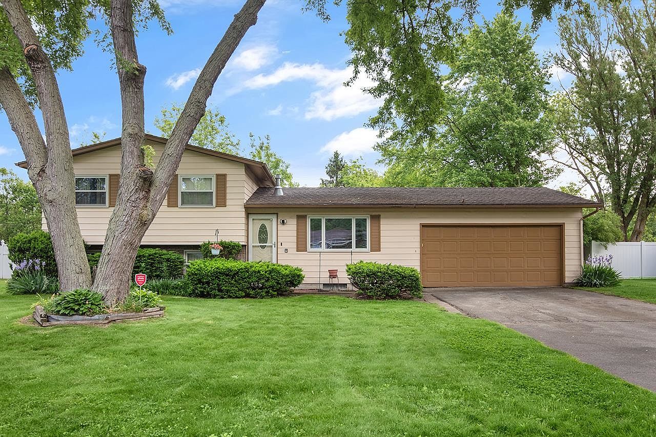 58188 Valley View Dr, Elkhart, IN 46517 | Zillow