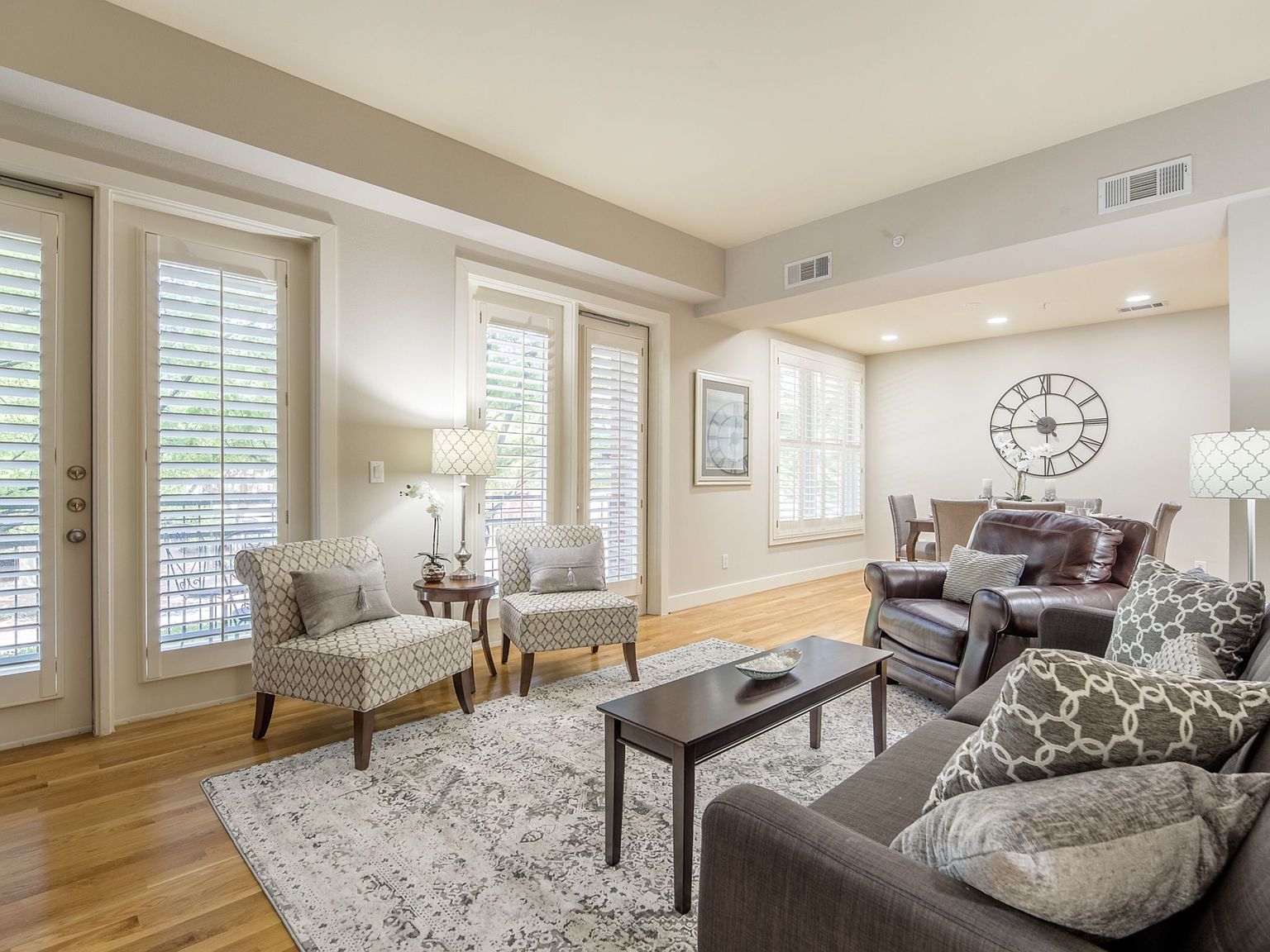 5055 Addison Cir #Penthouse 202, Addison, TX 75001 | Zillow