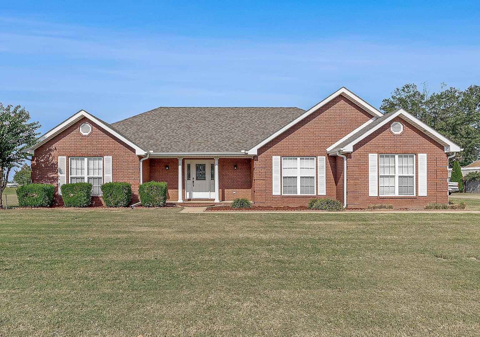 727 Country Club Ter, Trumann, AR 72472 | Zillow