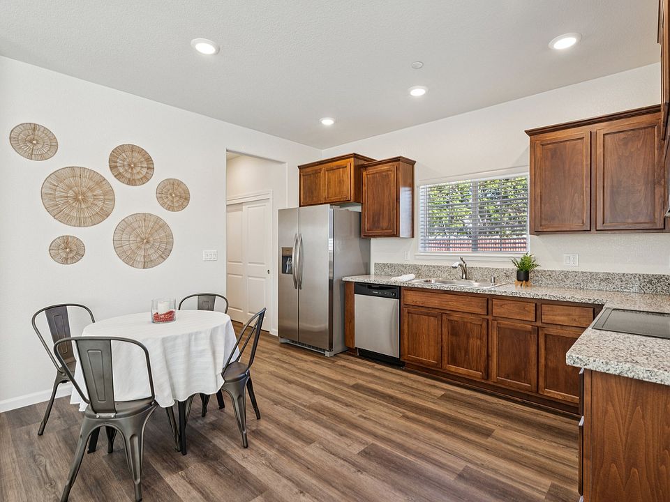 Astoria Place - 4285 Astoria St Sacramento CA (1 units available) | Zillow