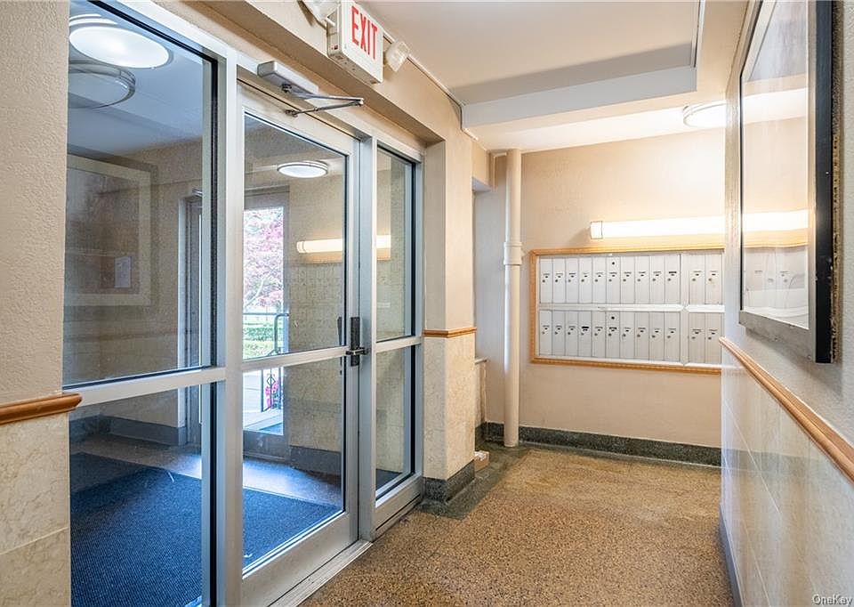 210 Pelham Rd New Rochelle, NY, 10805 - Apartments for Rent | Zillow