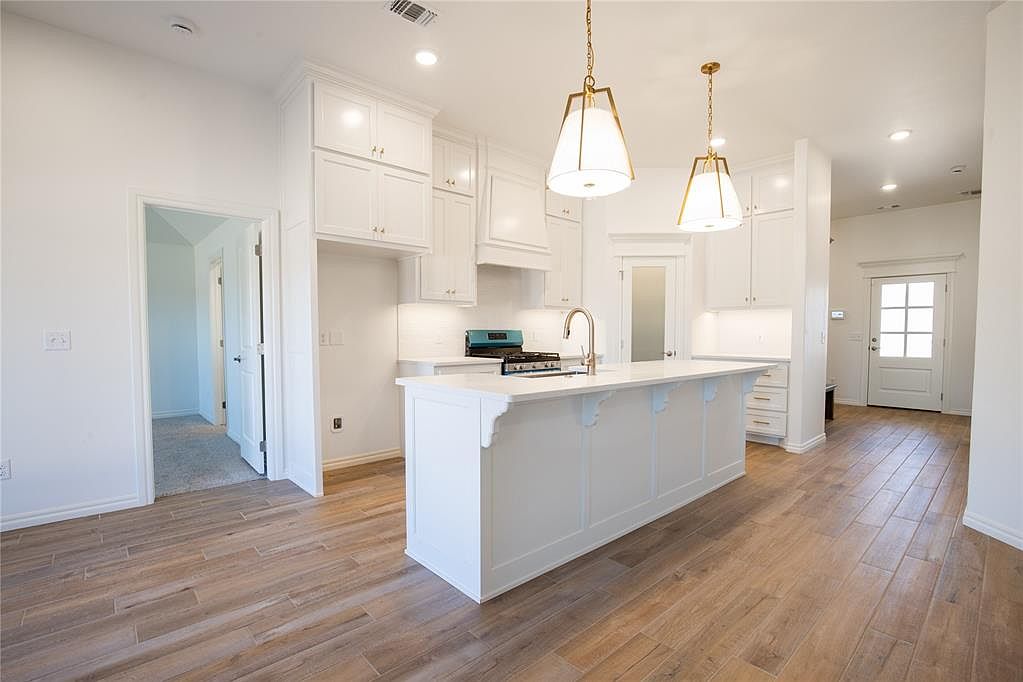4017 Ritter Rd, Edmond, OK 73012 | Zillow