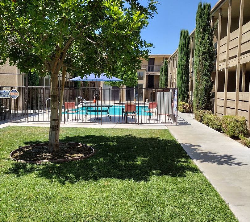 Monroe Manor - 8715 Magnolia Ave Riverside CA | Zillow