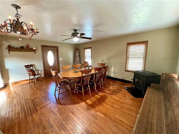 322 Perry Ave, Belle Vernon, PA 15012 | MLS #1627706 | Zillow