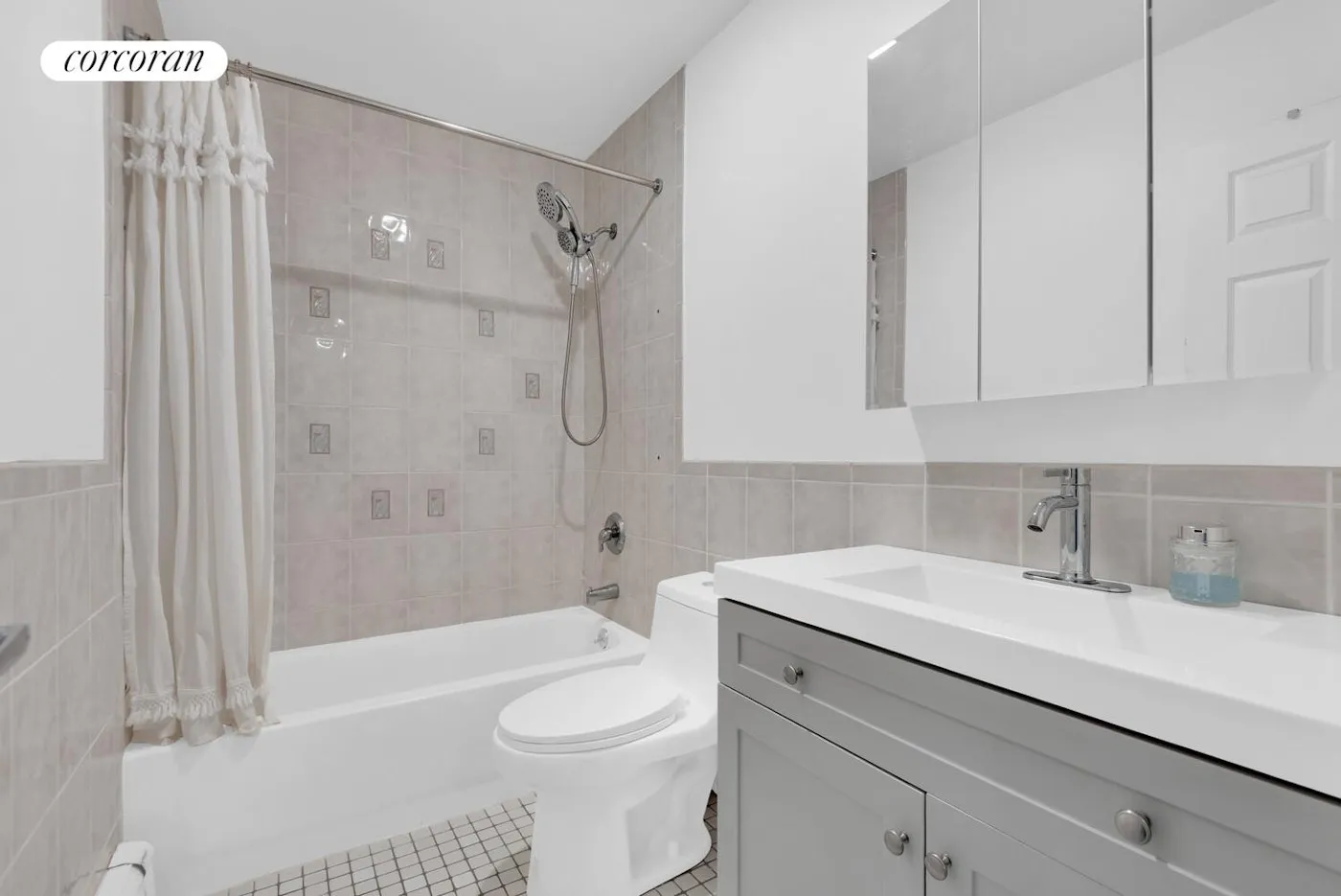 27 Meserole Street #3R in Williamsburg, Brooklyn | StreetEasy