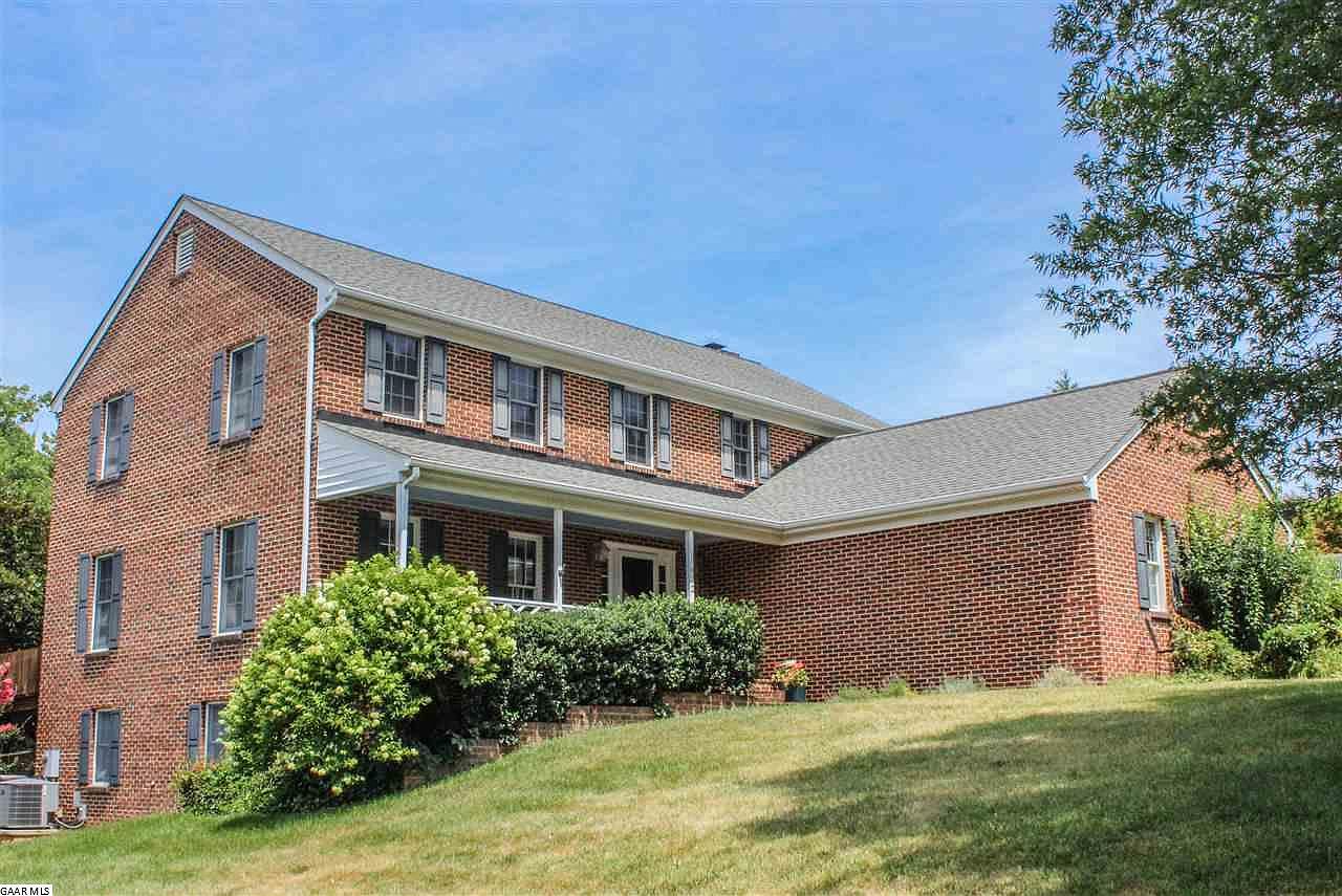 1632 Summit Dr, Waynesboro, VA 22980 | Zillow