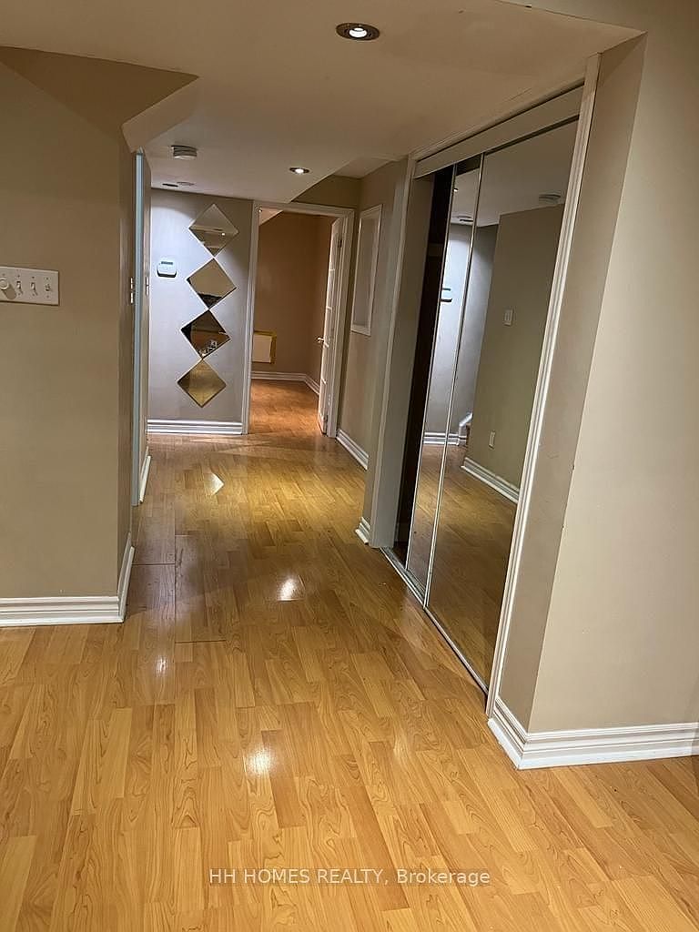 5814 Raftsman Cv, Mississauga, ON L5M 6N8 | Zillow