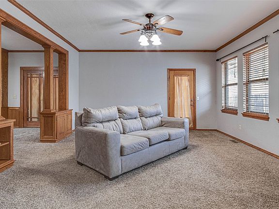 909 S Macomb Ave, El Reno, OK 73036 | MLS #1078085 | Zillow