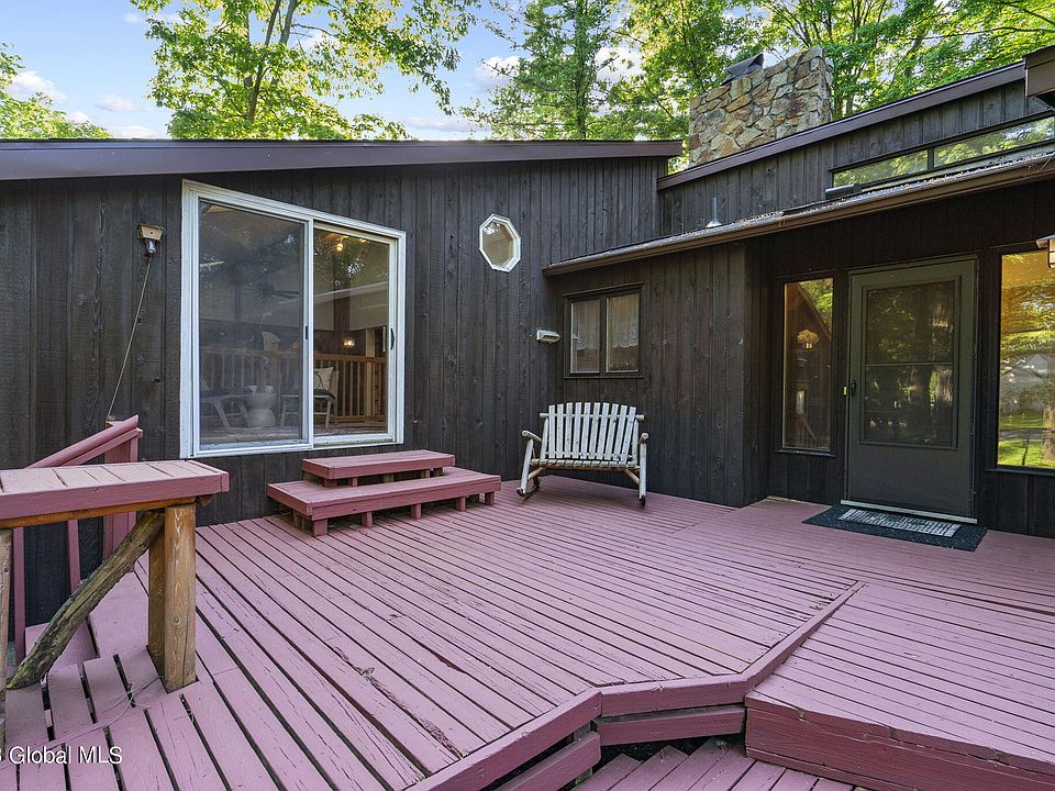 12 Candlewood Dr, Delmar, NY 12054 | MLS #202317862 | Zillow