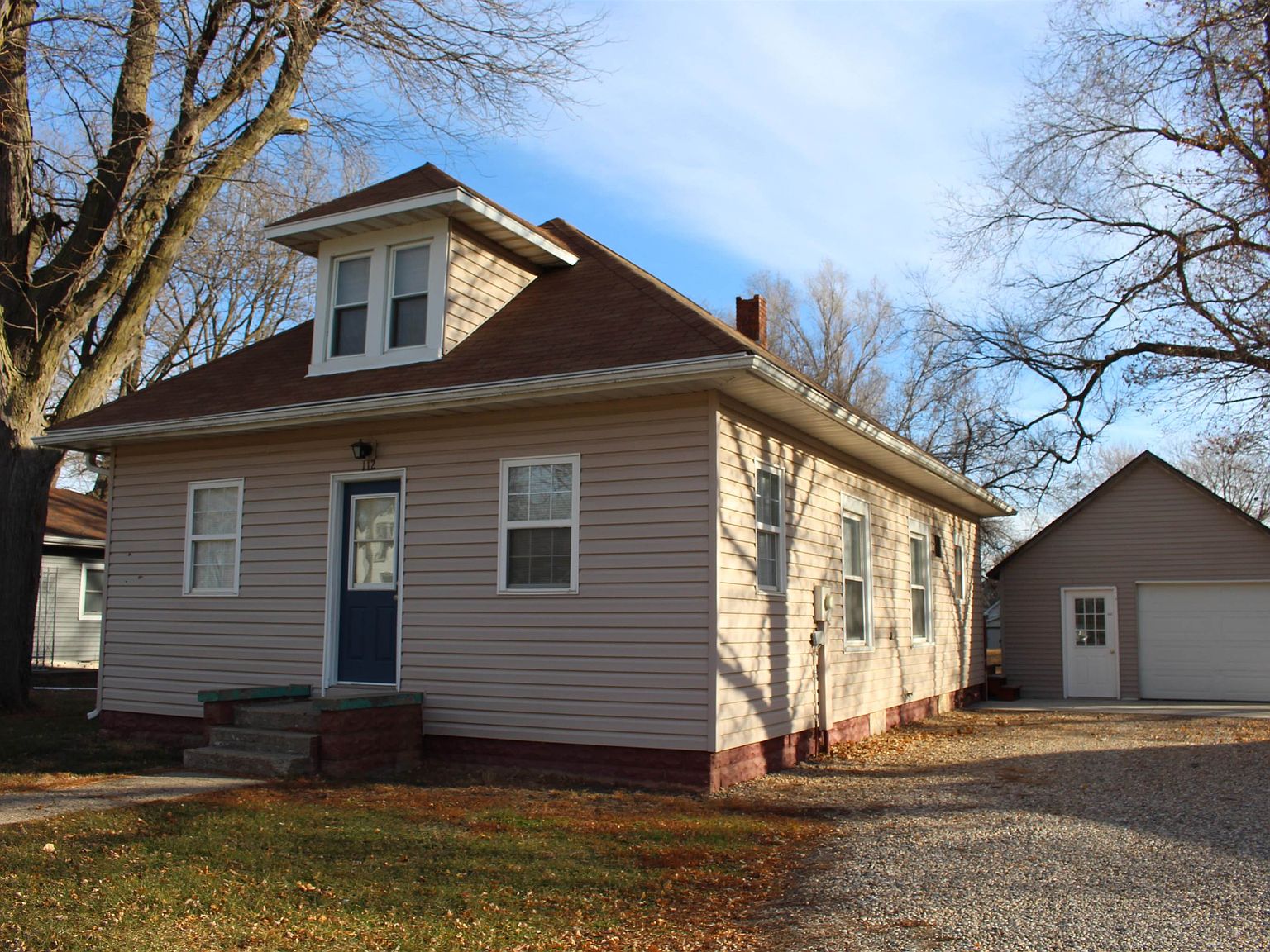 112 Vine St, Lake View, IA 51450 | Zillow