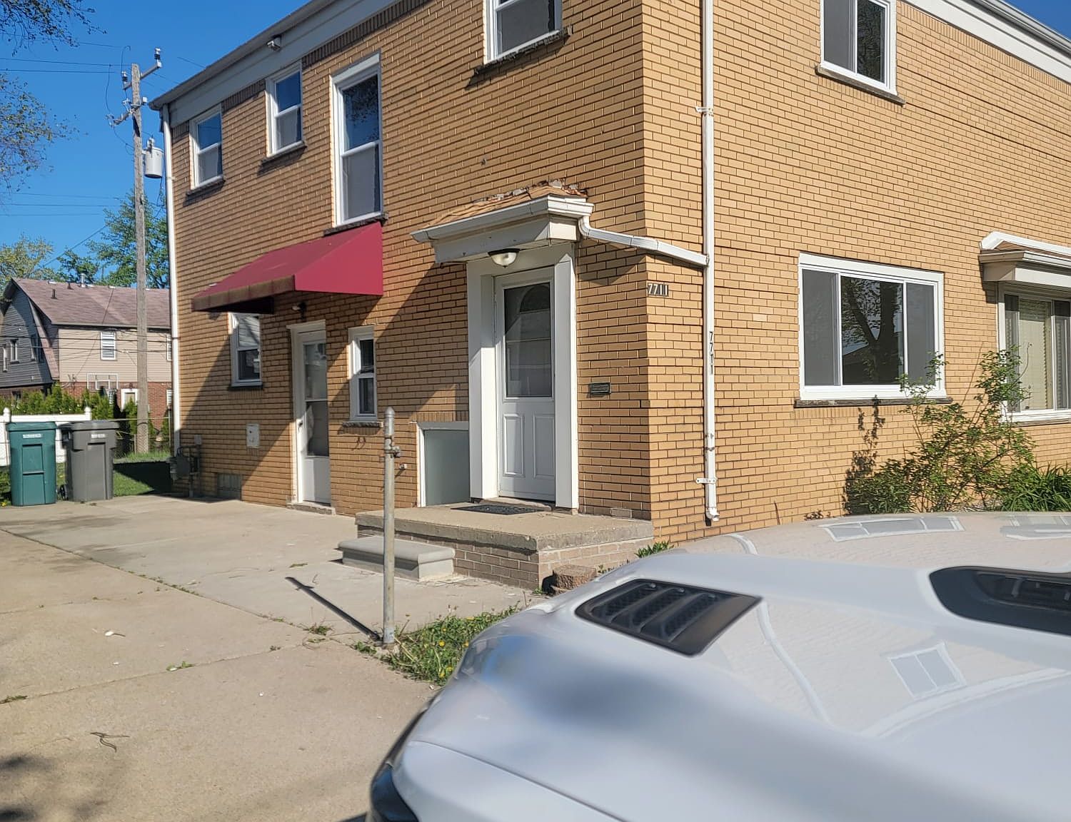 7711 Manor St, Dearborn, MI 48126 | Zillow