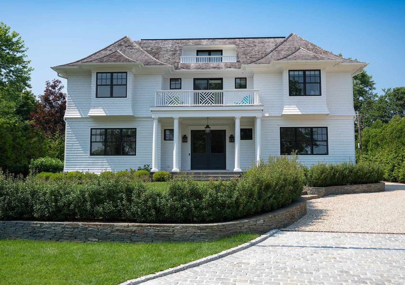 65 Middle Pond Rd, Southampton, NY 11968 | MLS #374439 | Zillow