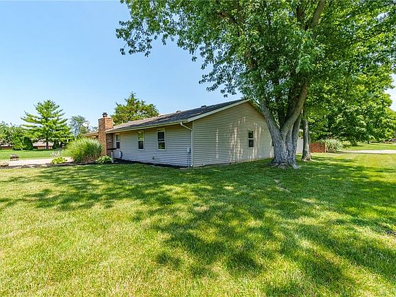 8881 Paragon Rd, Dayton, OH 45458 | MLS #889646 | Zillow