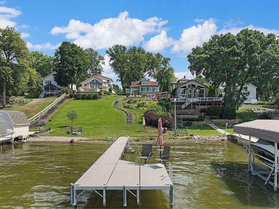 202 E Grand Ave, Fox Lake, IL 60020 | Zillow